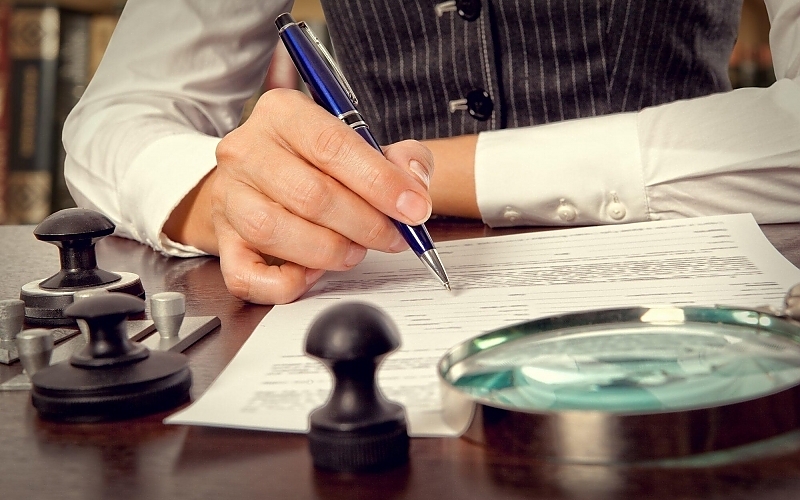 3 Benefits of Using an On-Demand Notary Service